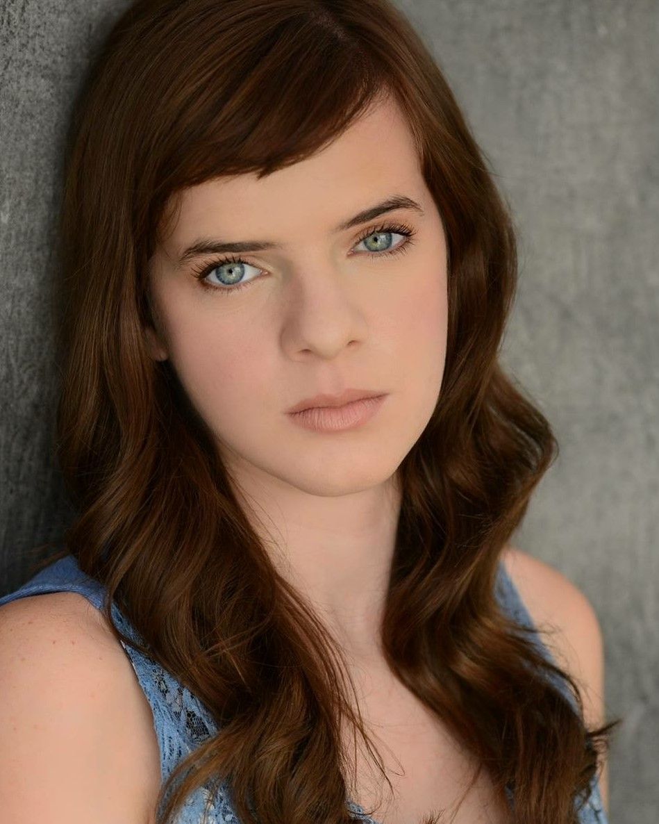 -United States Female Voice Talent - Natalie Hitzel - Shoots.video