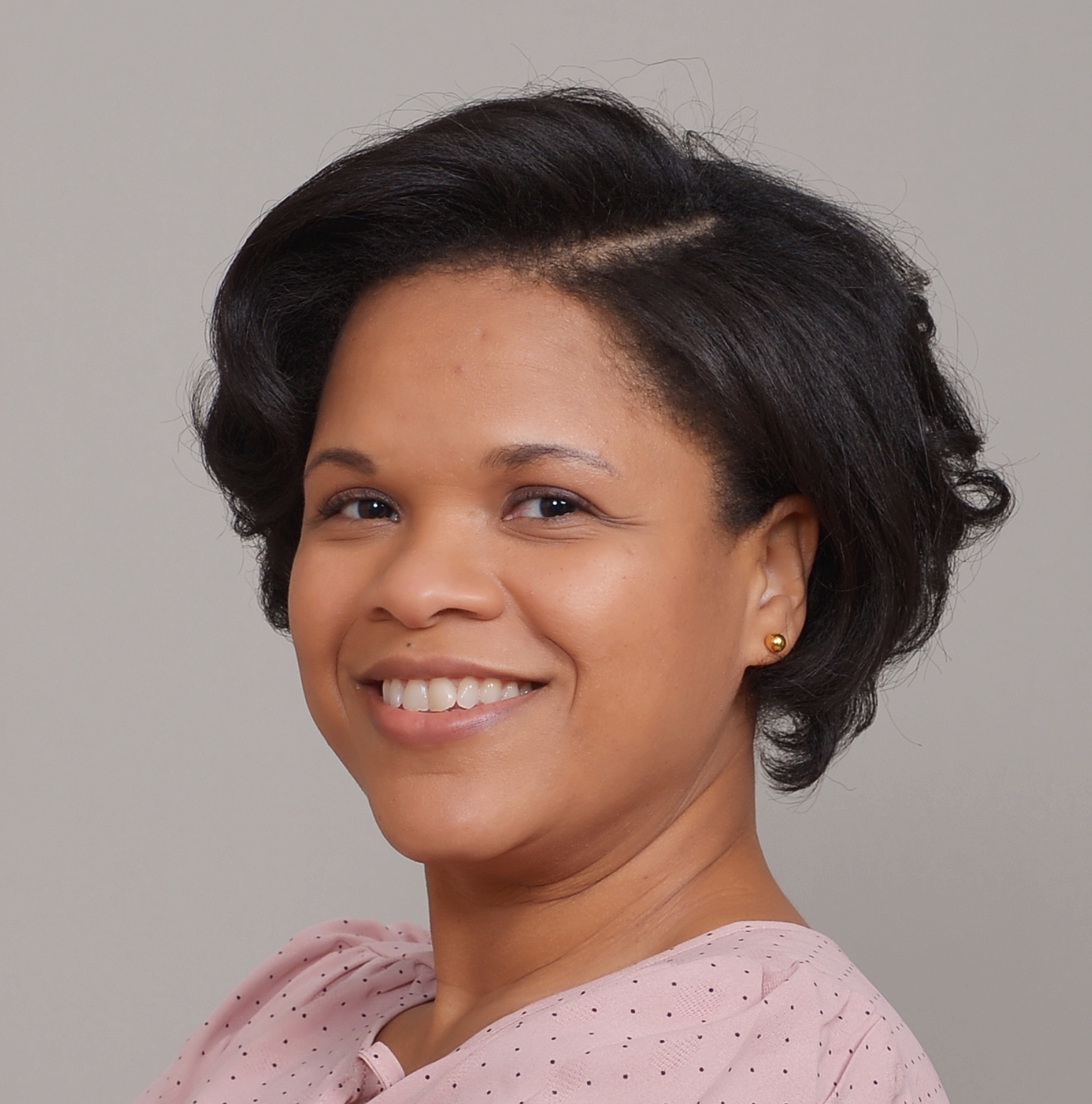 Female Narrator - Shoots.video