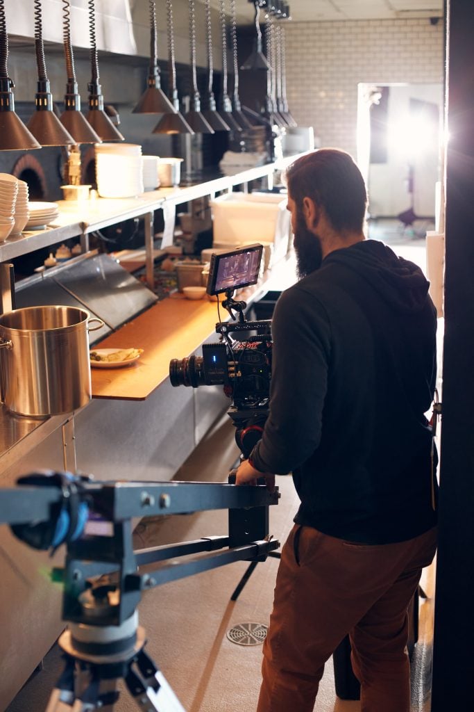 Videography vs. Cinematography: What’s the Difference? - Shoots.video