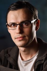 United Kingdom Male Voice Talent - Alan Shires Voice Over - Shoots.video